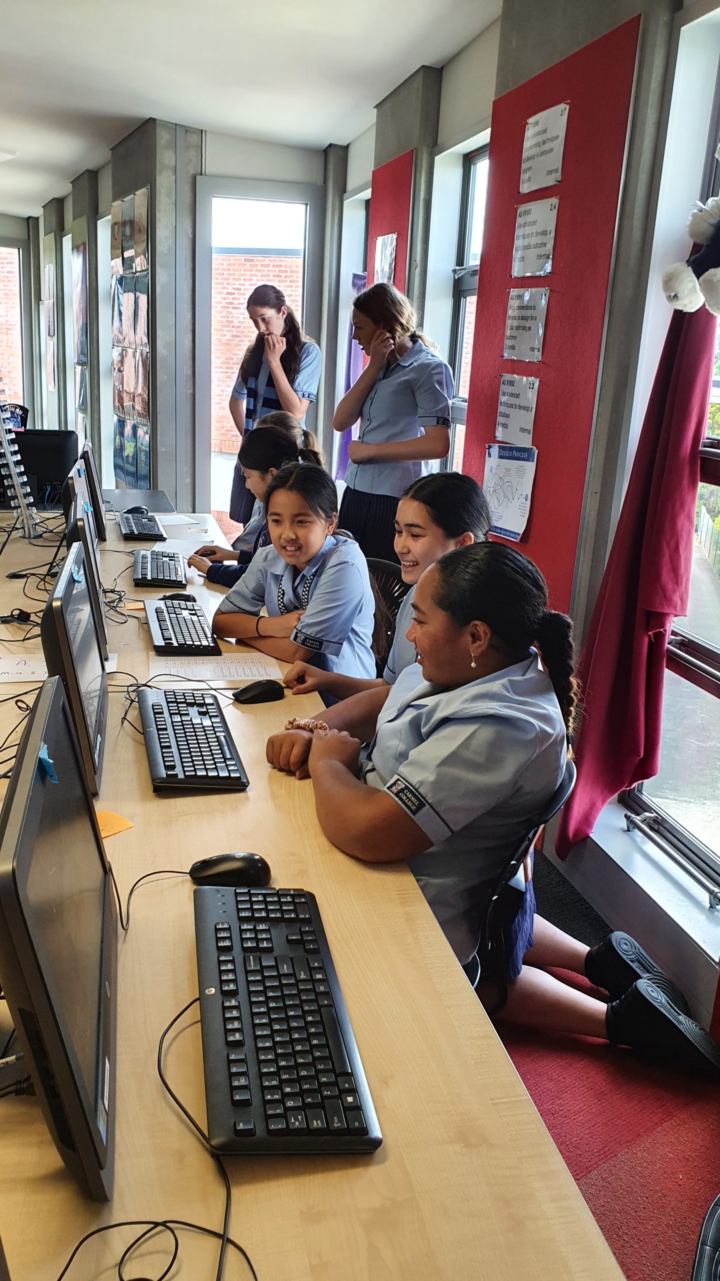 Year 10 Digital Technologies Students Share Their Skills - Carmel College